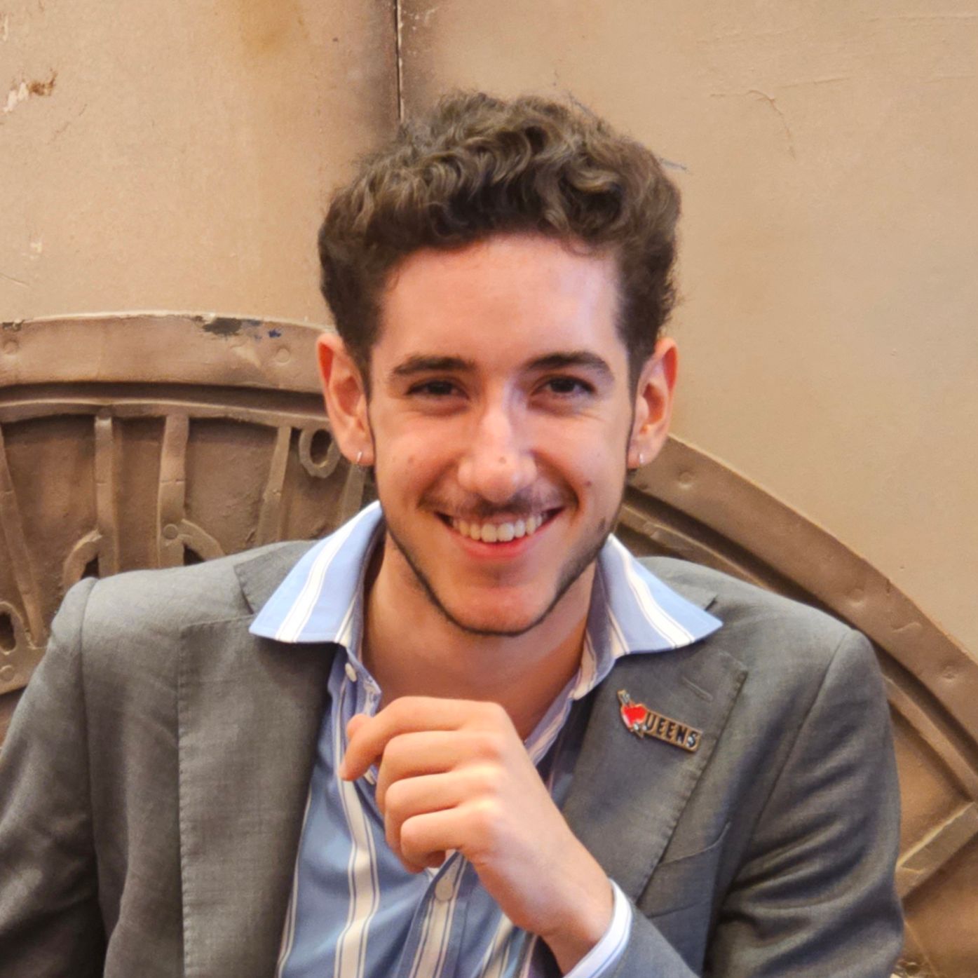 Alex Hewitt | ScreenRant