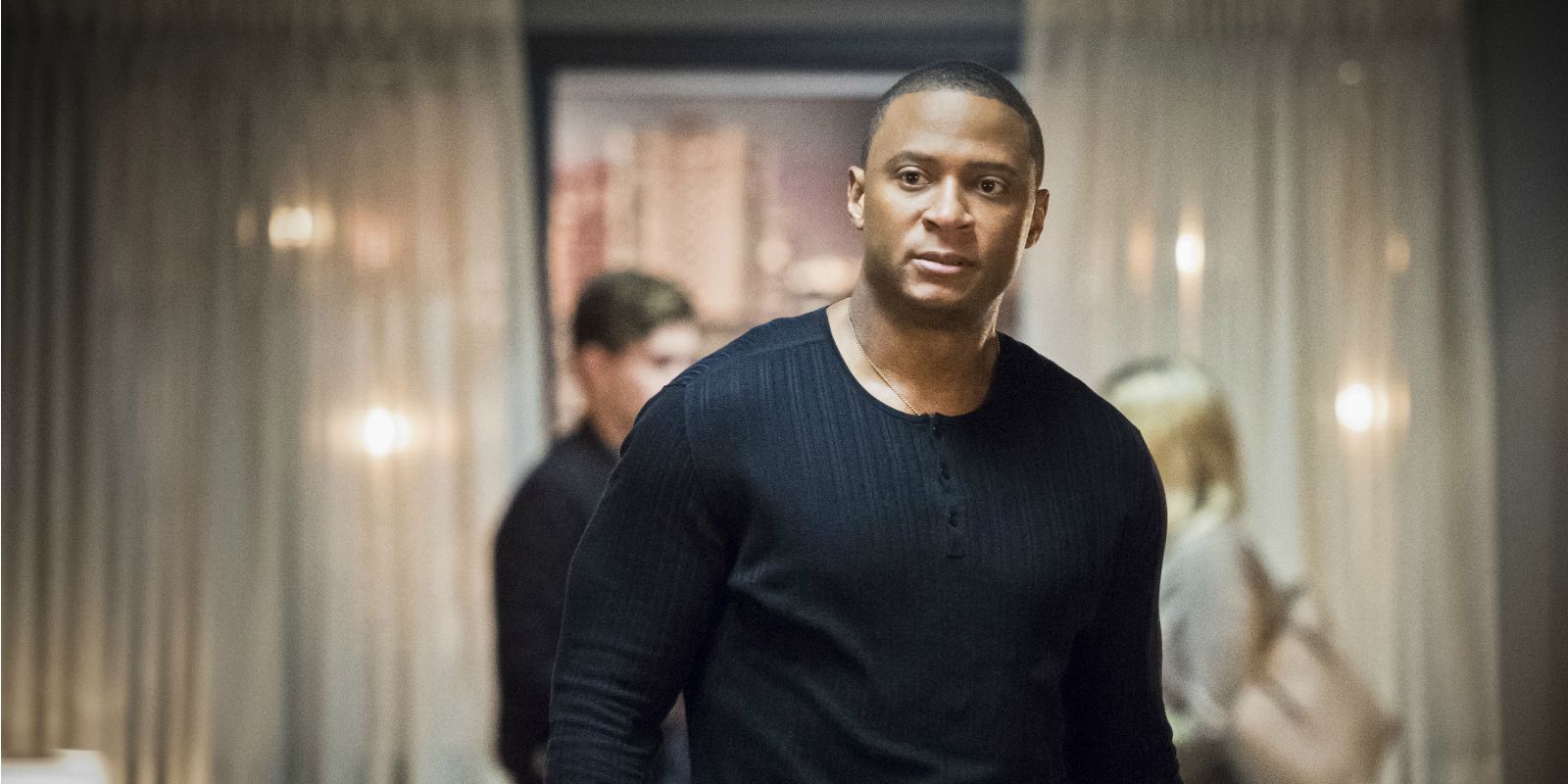Arrow Producer Discusses Diggle's Struggles in Season 5