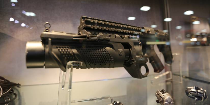 Batman's 15 Deadliest Gadgets And Weapons