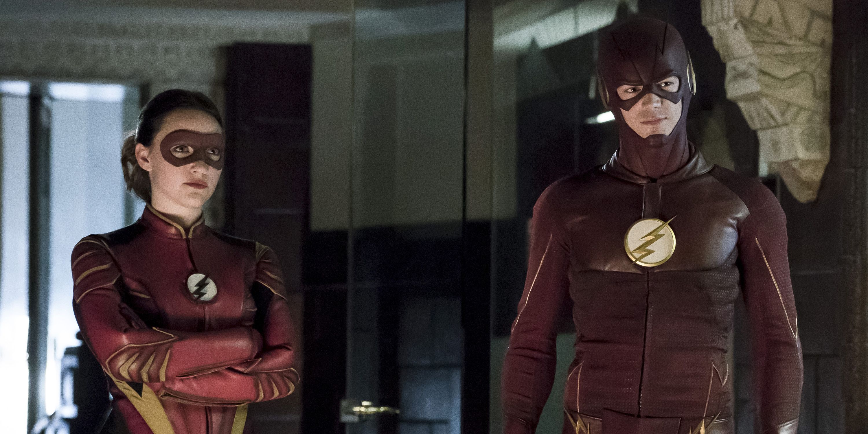 Arrowverse: 5 Tallest Superheroes (& 5 Shortest)