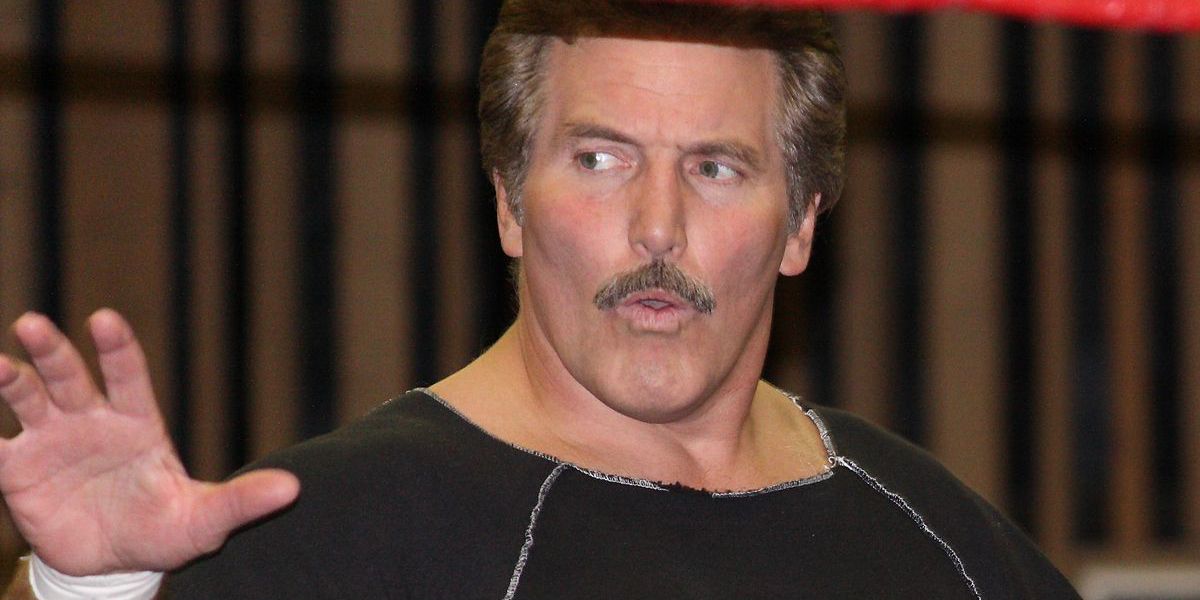 15 Behind-The-Scenes Secrets Only Wrestling Superfans Know About The WWE