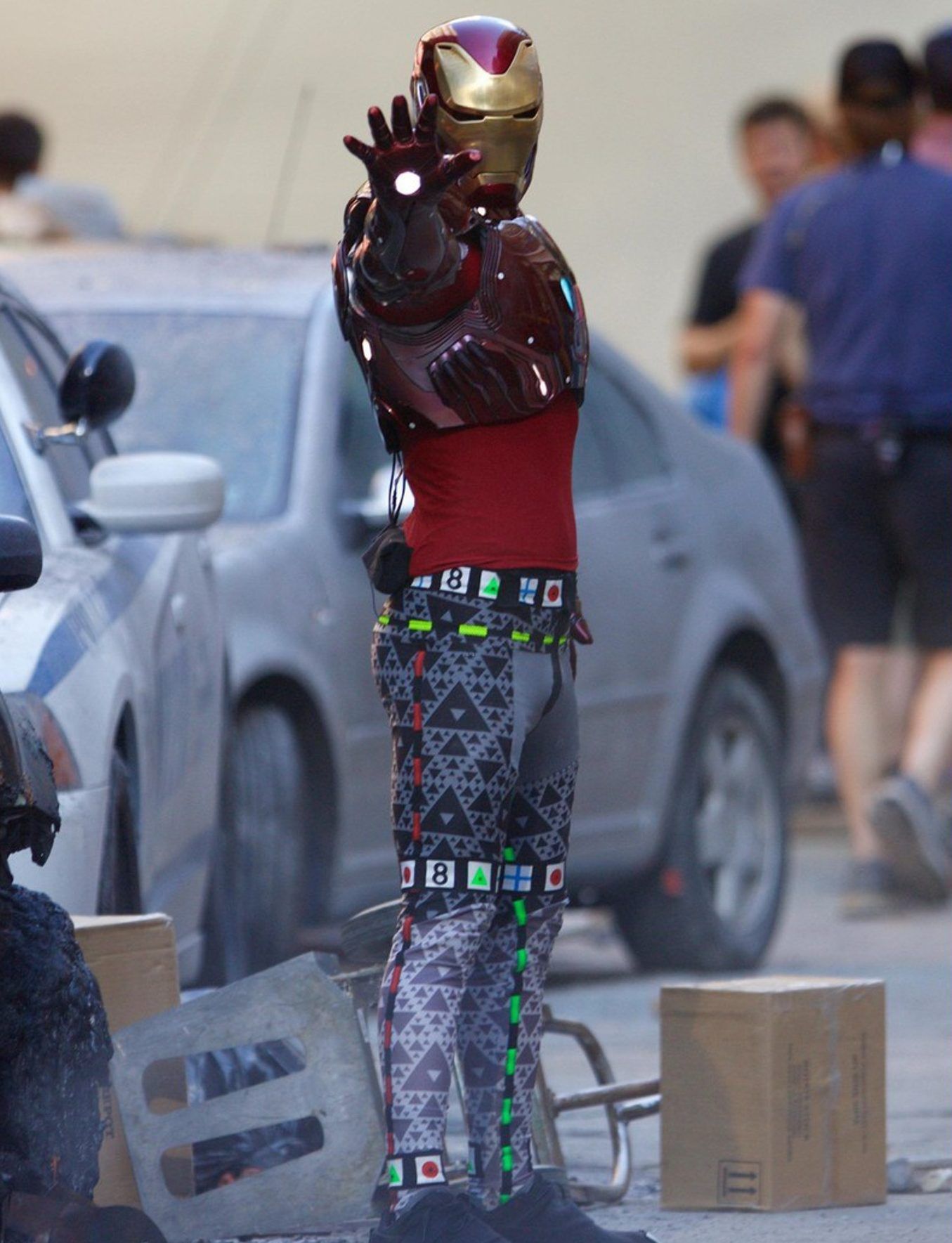 Avengers: 15 Behind-The-Scenes Photos That Will Completely Change ...