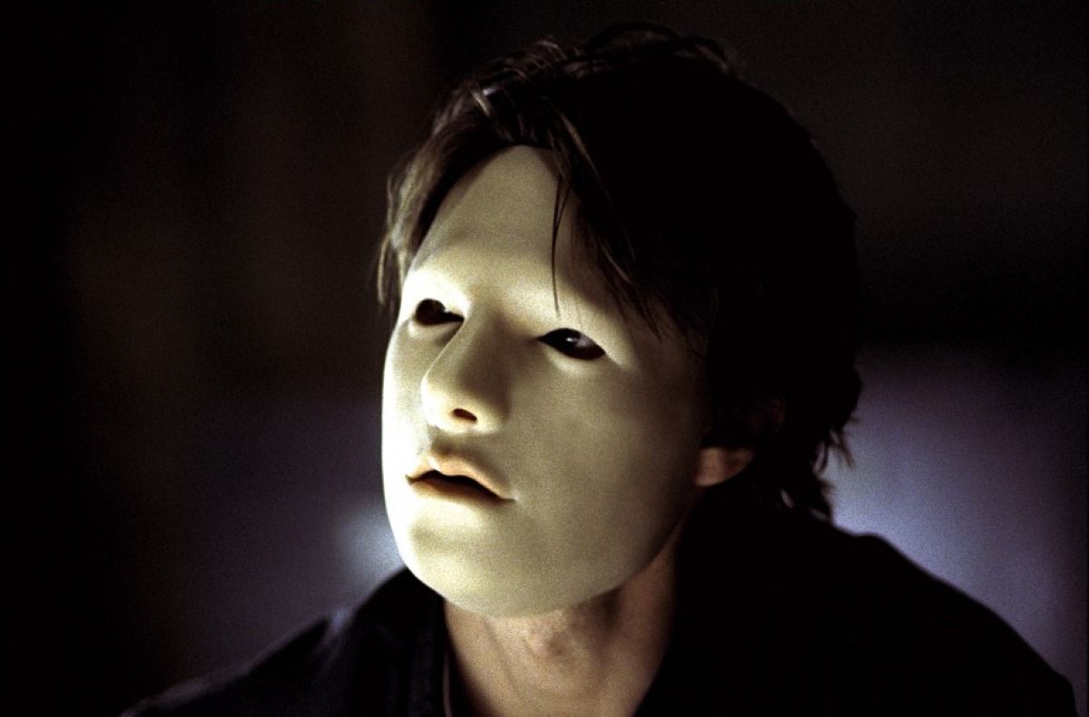 14 Actors Resurrected With Crazy CGI (And 6 That Can Never Be) 14 Actors Resurrected With Crazy CGI (And 6 That Can Never Be)