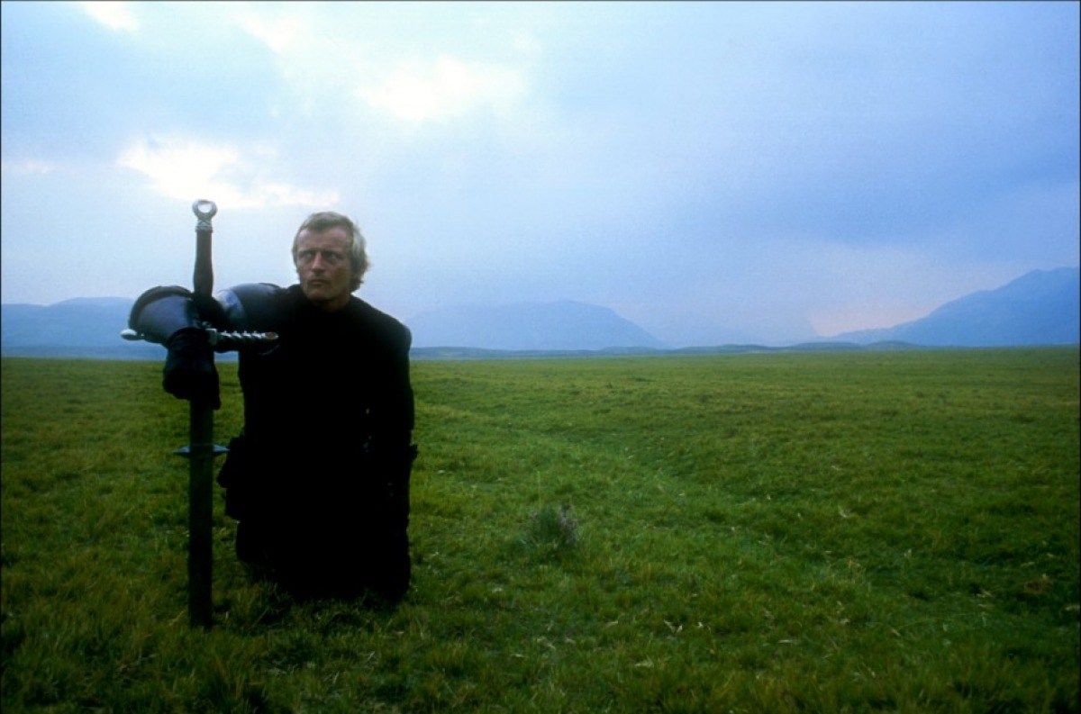 20 Amazing Details Behind The Making Of Ladyhawke