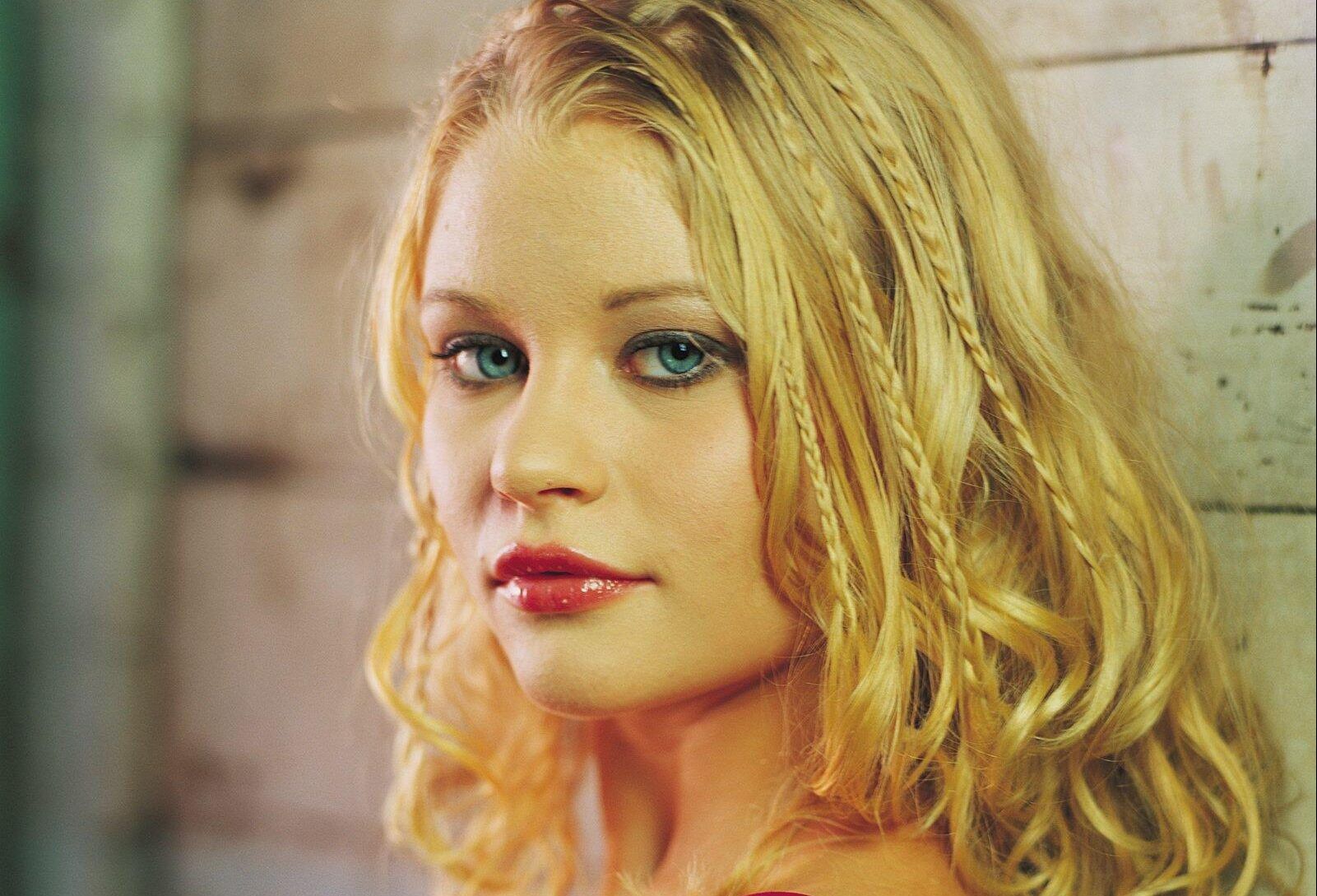 10 New Character Additions That Hurt YA Franchises (And 10 That Saved Them)