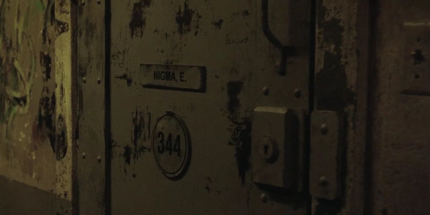 Every Batman Character Confirmed To Exists In The Arrowverse By Elseworlds