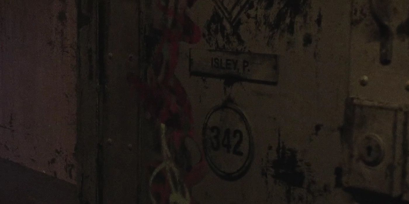 Every Batman Character Confirmed To Exists In The Arrowverse By Elseworlds