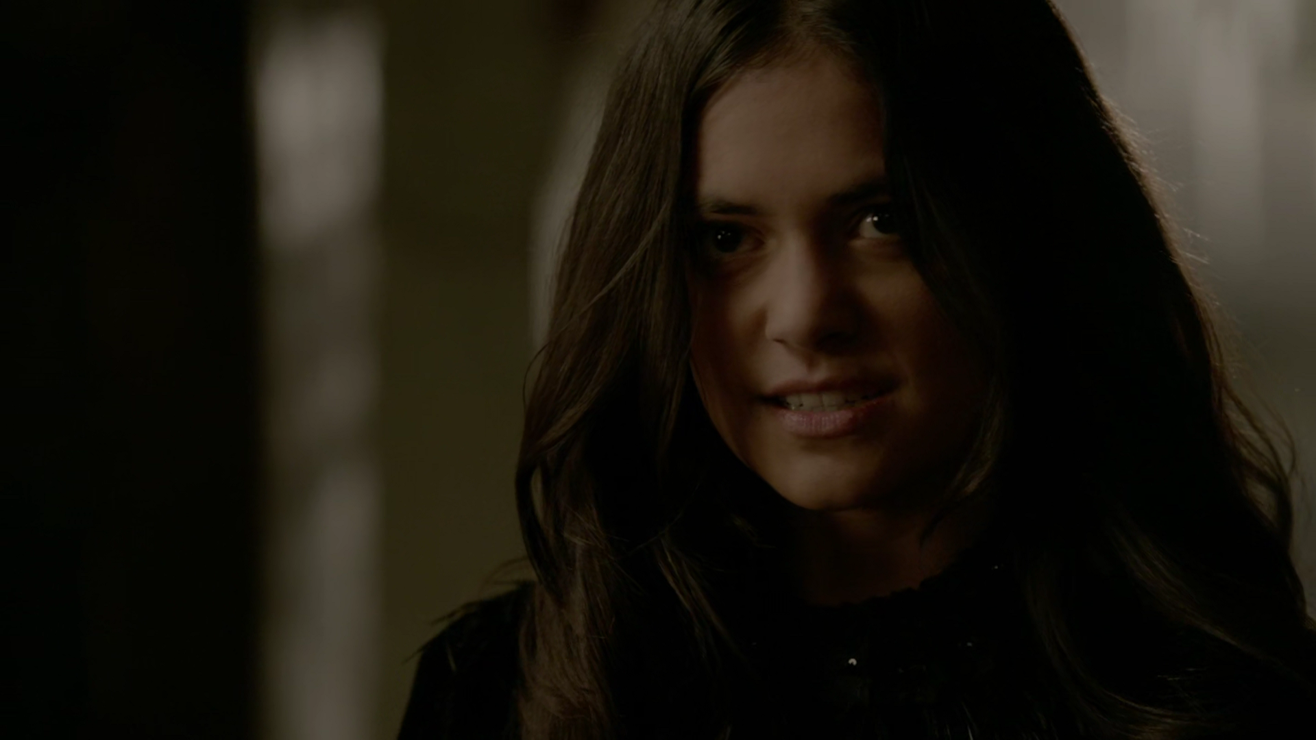 The Vampire Diaries: 20 Characters That Are Powerful (And 10 That Are ...