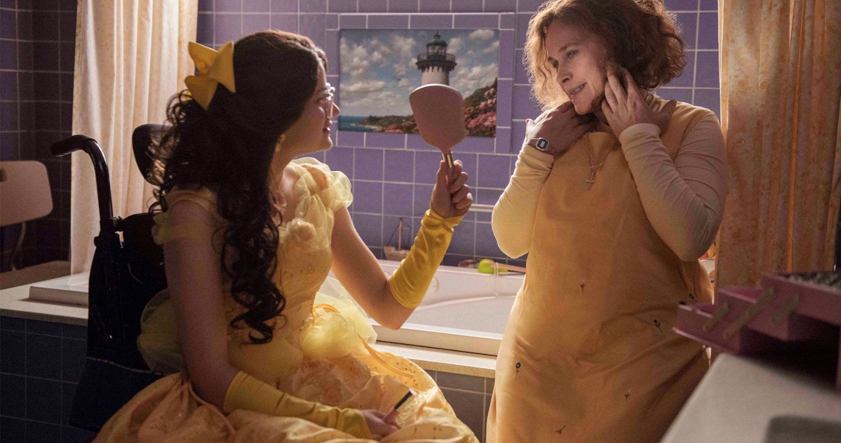 The Act: 5 Things They Changed From The True Story (& 5 They Kept The Same)