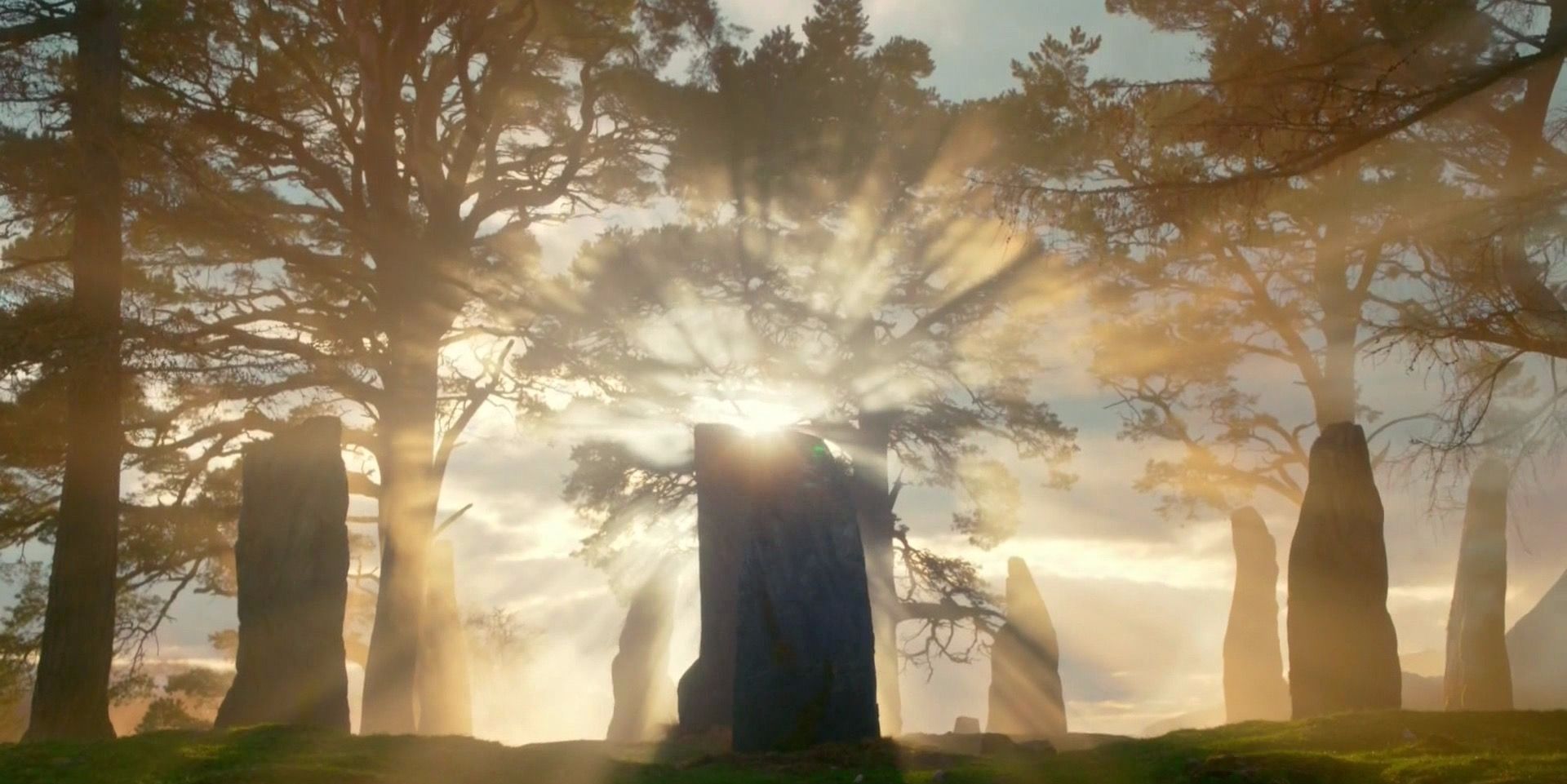 Outlander: 10 Facts About Craigh Na Dun & The Stones You Missed