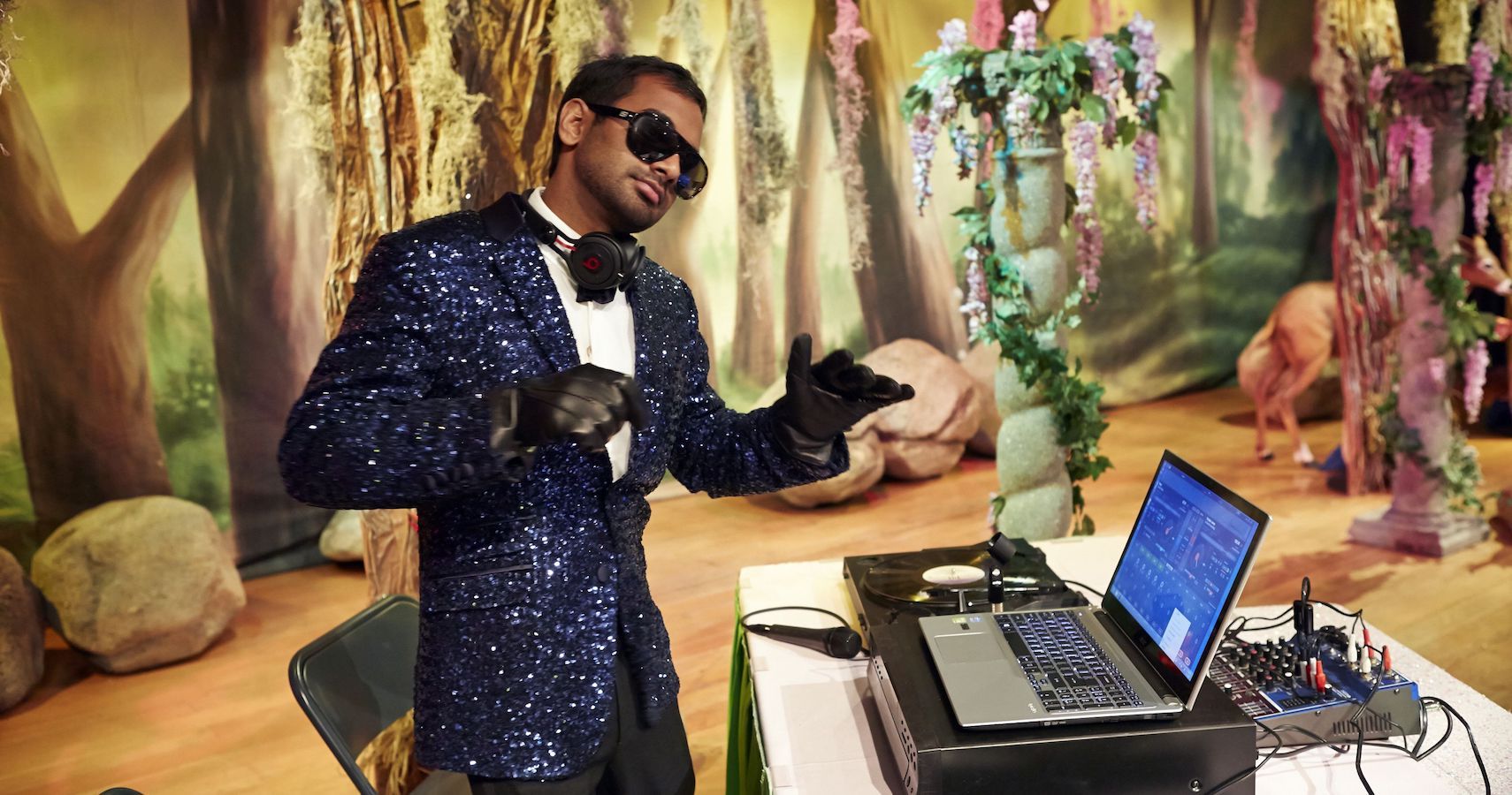 Parks And Rec: Each Main Character's Best & Worst Workplace Decision