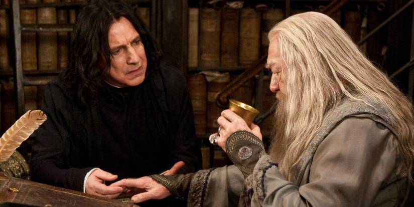 Harry Potter: 10 Snape Mannerisms From The Books That Alan Rickman Nailed
