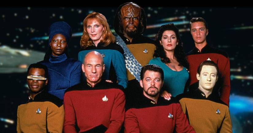 Star Trek: Every Starfleet Uniform & History Explained
