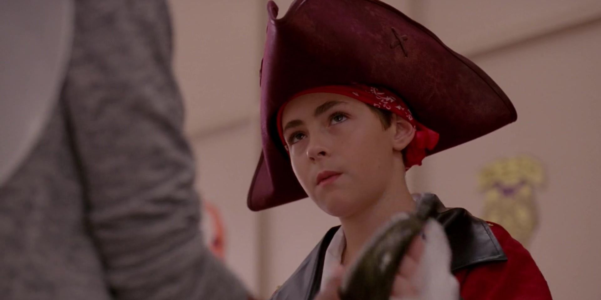 American Horror Story: 10 Unanswered Questions We Still Have About Hotel