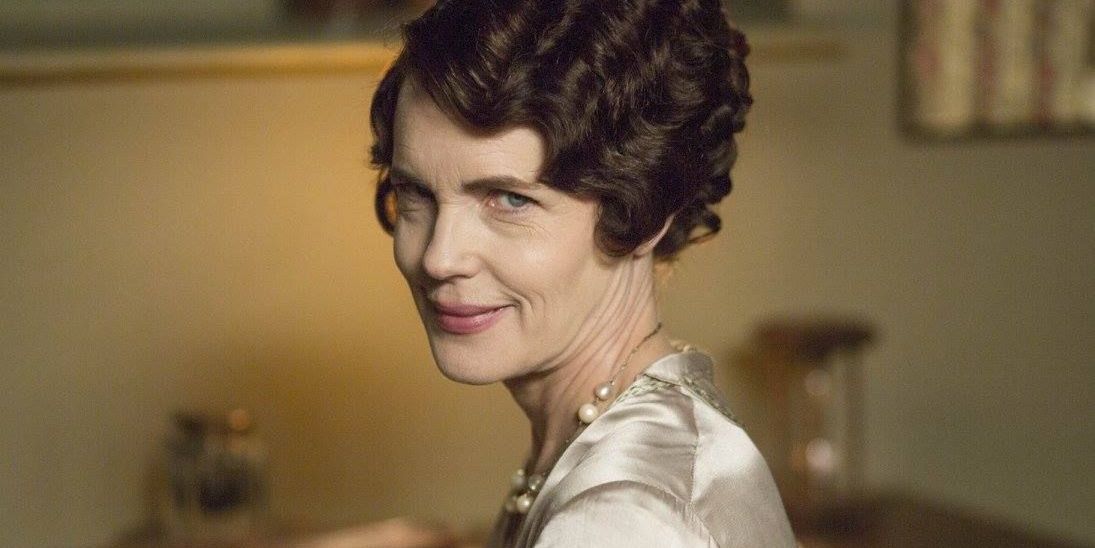 Downton Abbey: 10 Hidden Details About Cora Crawley's Costume You Didn ...