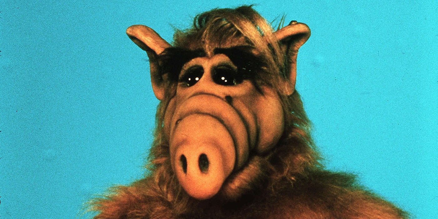 5 Sitcoms From The 80s That Are Way Underrated (& 5 That Are Overrated)