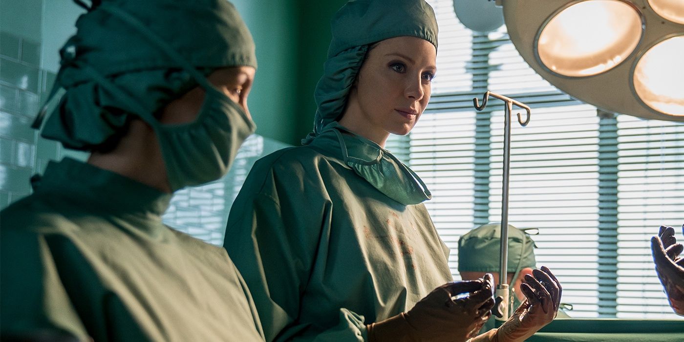 Outlander: Things You Didn't Know About Claire Back In 1948