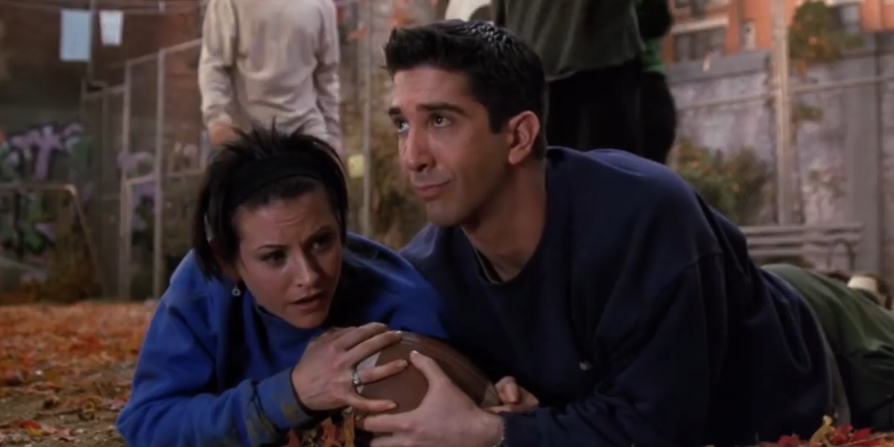 Friends: Ross's 5 Best Outfits (& 5 Worst)