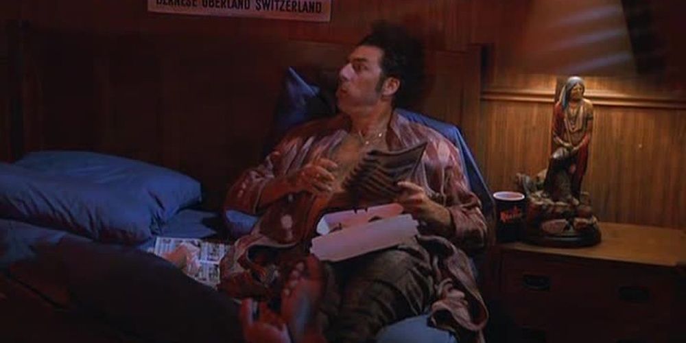 Seinfeld: 10 Hidden Details You Never Noticed About Kramer's Apartment