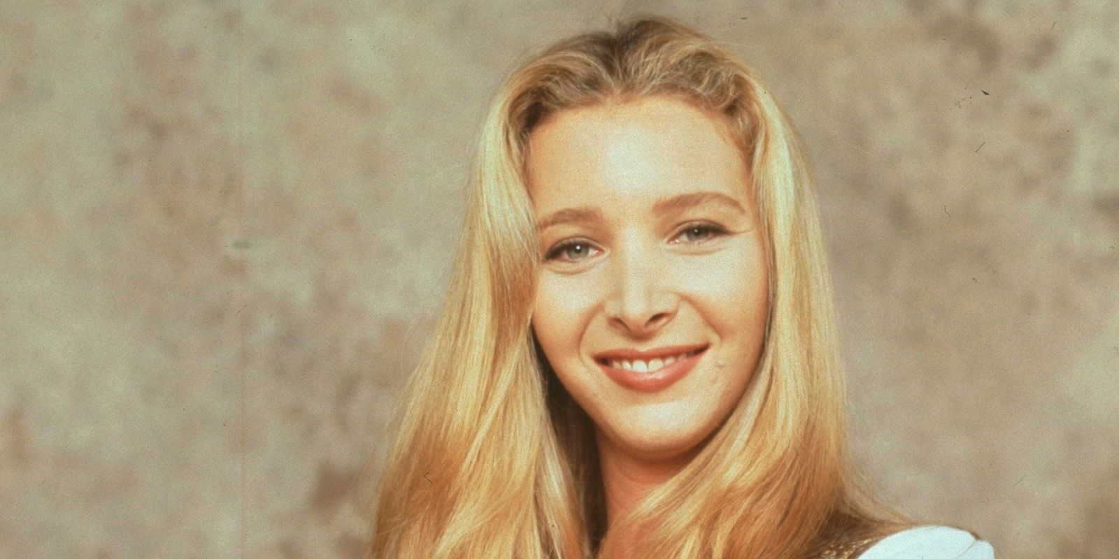 Friends: 10 Things Even Diehard Fans Didn't Know About Phoebe