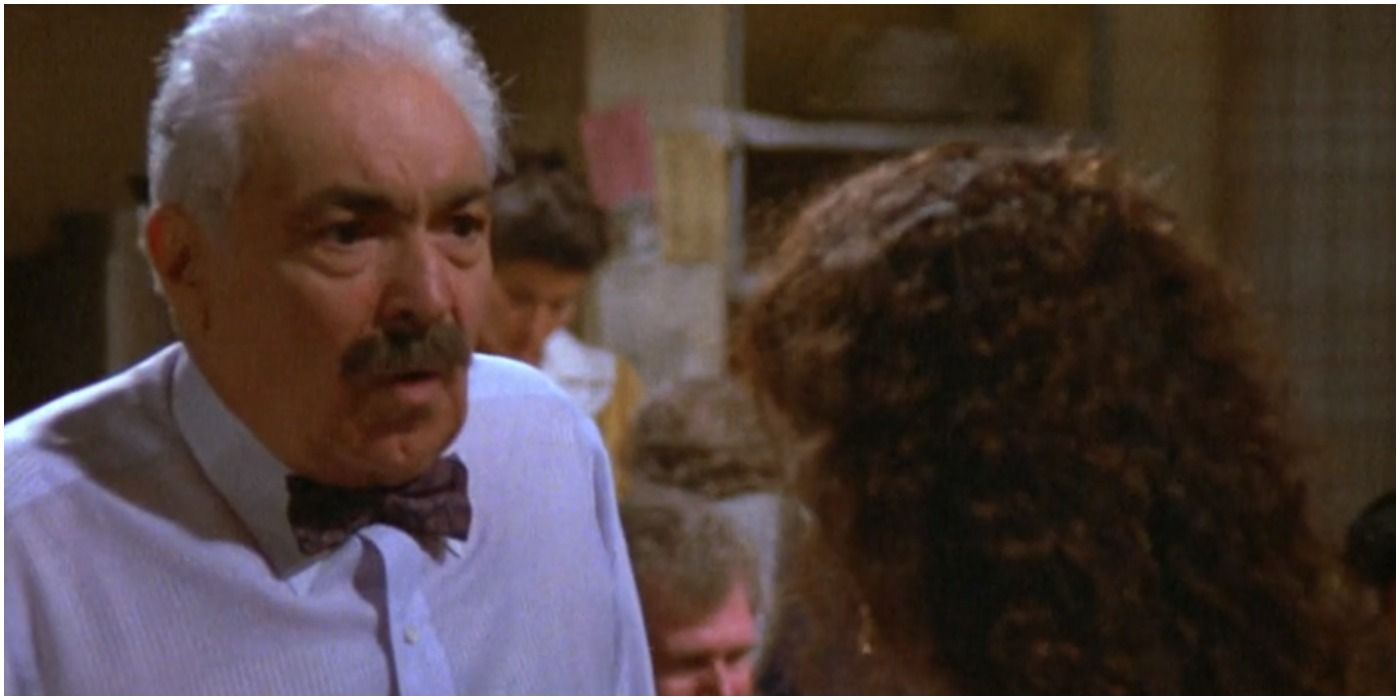 Seinfeld: 10 Most Memorable Scenes In Monk's Cafe