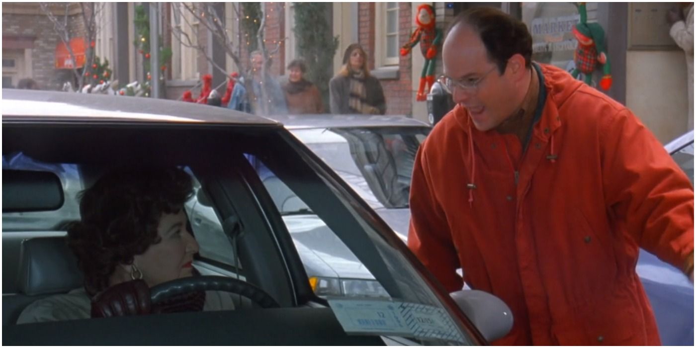 Seinfeld: 9 Hidden Details You Never Noticed About Monk's Cafe