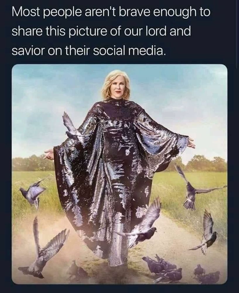 Schitt's Creek: 10 Funny Moira Rose Memes That Are Too Hilarious For Words