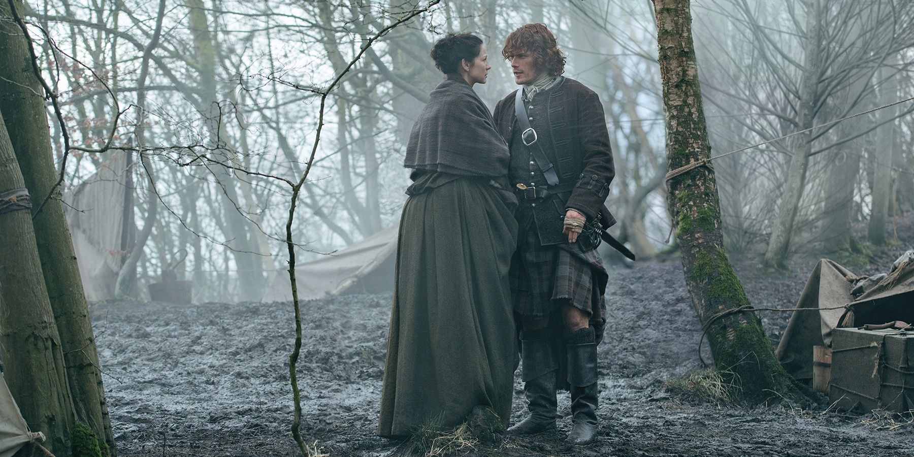 Outlander: Theories About The Ghost Outside Claire’s Room We Wish Were ...