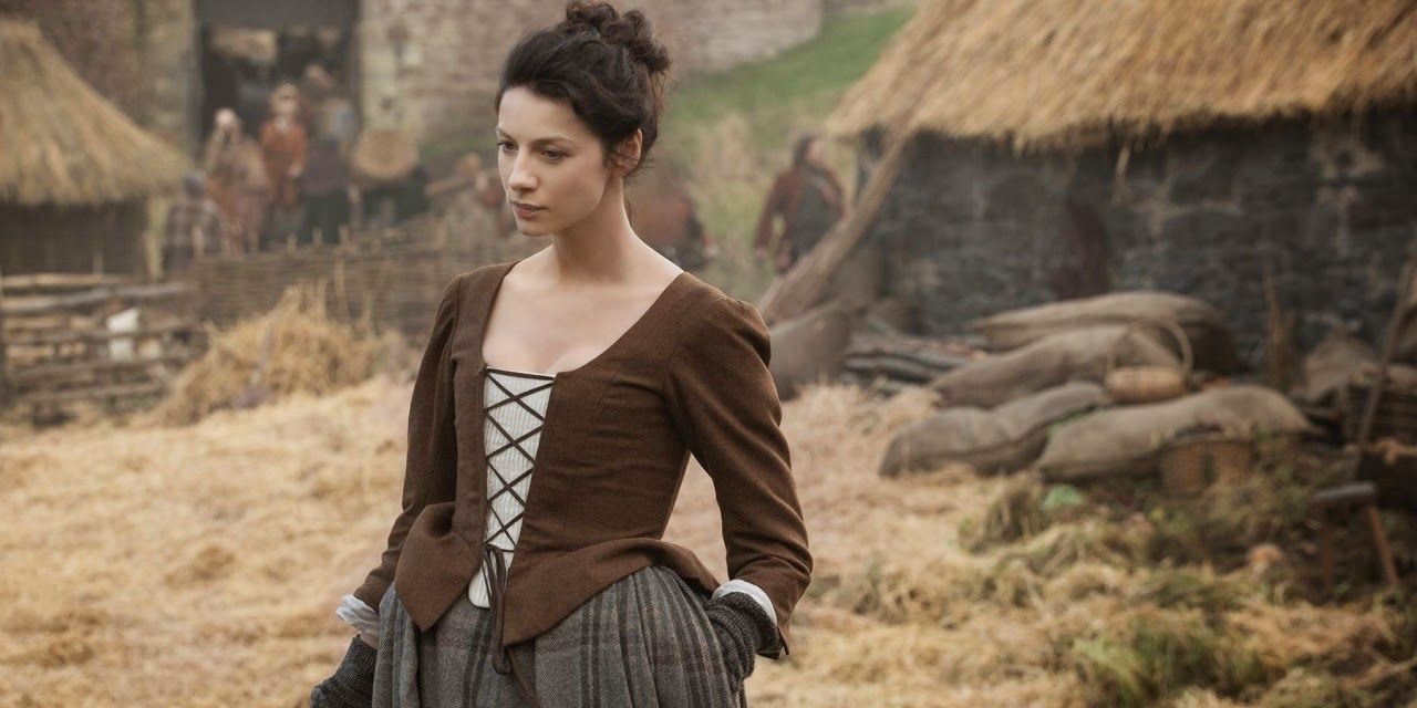 Outlander: Theories About The Ghost Outside Claire’s Room We Wish Were ...