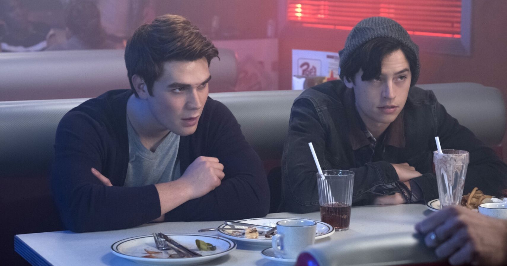 Riverdale: 10 Reasons Why Archie & Jughead Aren't Real Friends