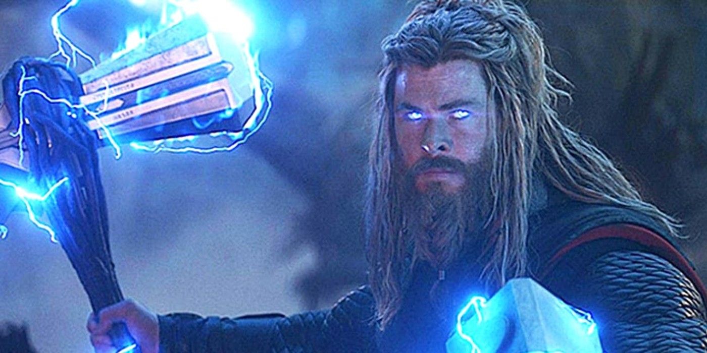 Thor: 5 Reasons Mjolnir Is A Better Weapon (& 5 Reasons It's Stormbreaker)