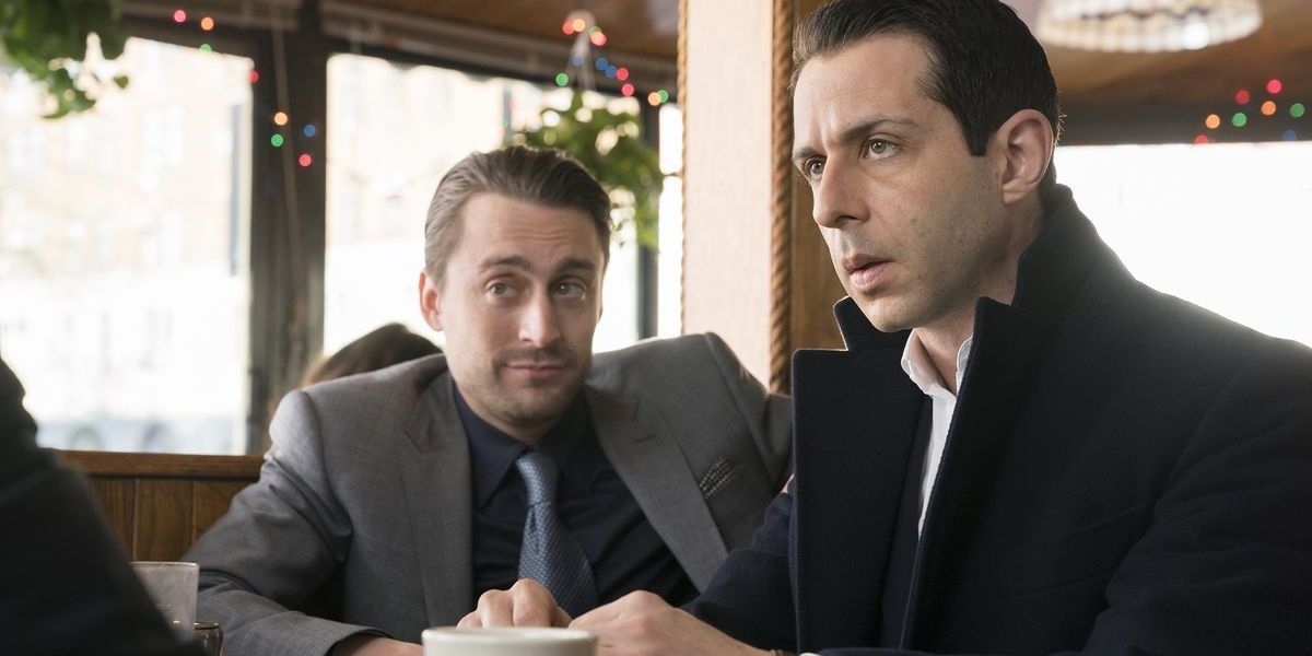 Succession: 10 Hidden Details About The Costumes You Didn't Notice