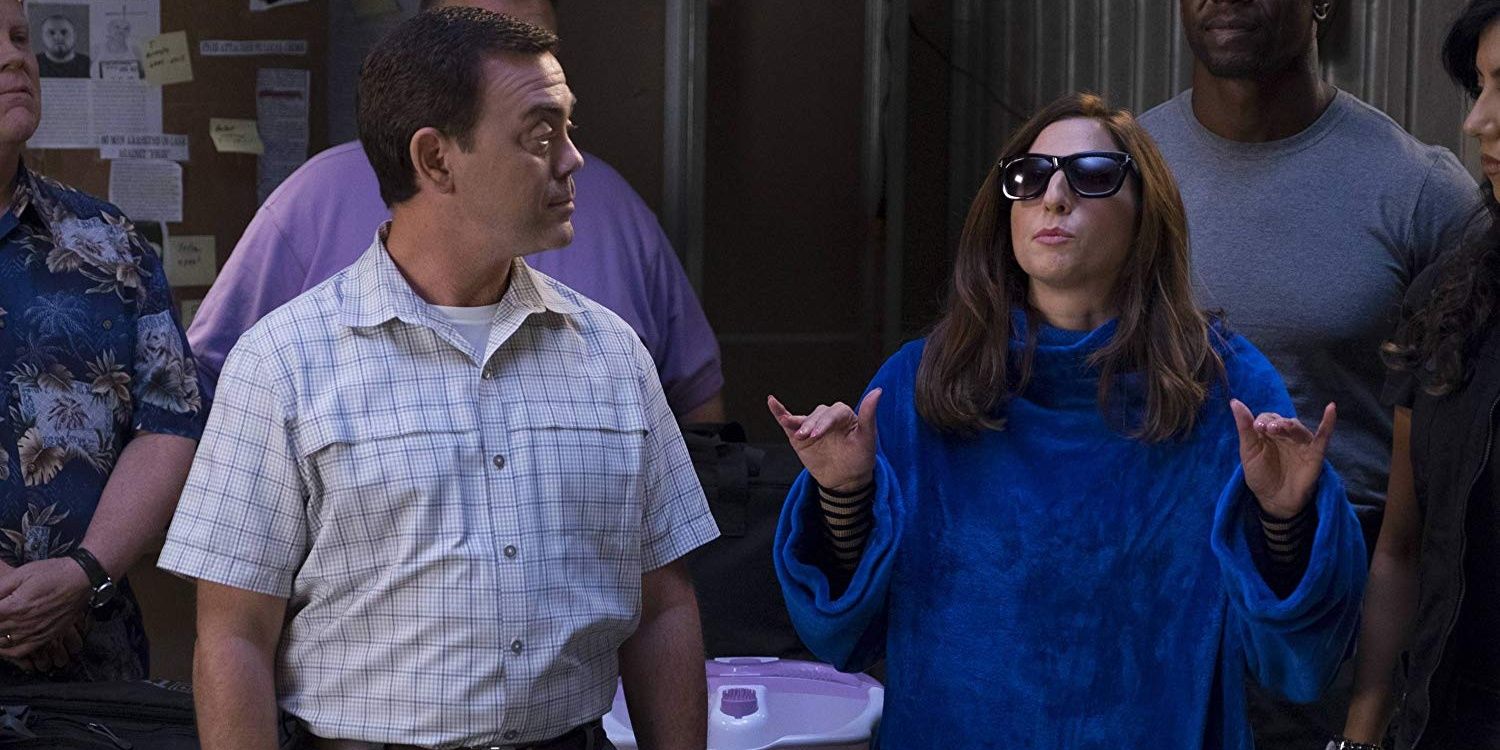 Brooklyn Nine-Nine: 10 Most Shameless Things Gina Has Done