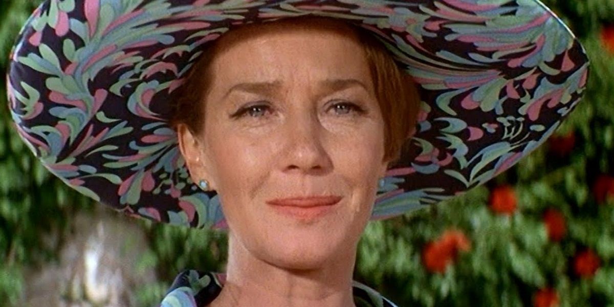 James Bond: Miss Moneypenny’s 10 Best Scenes