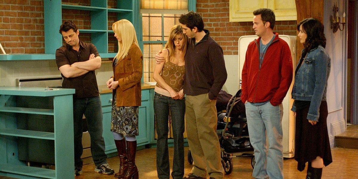 Friends: 10 Reasons Phoebe & Joey Would Have Been The Perfect Couple