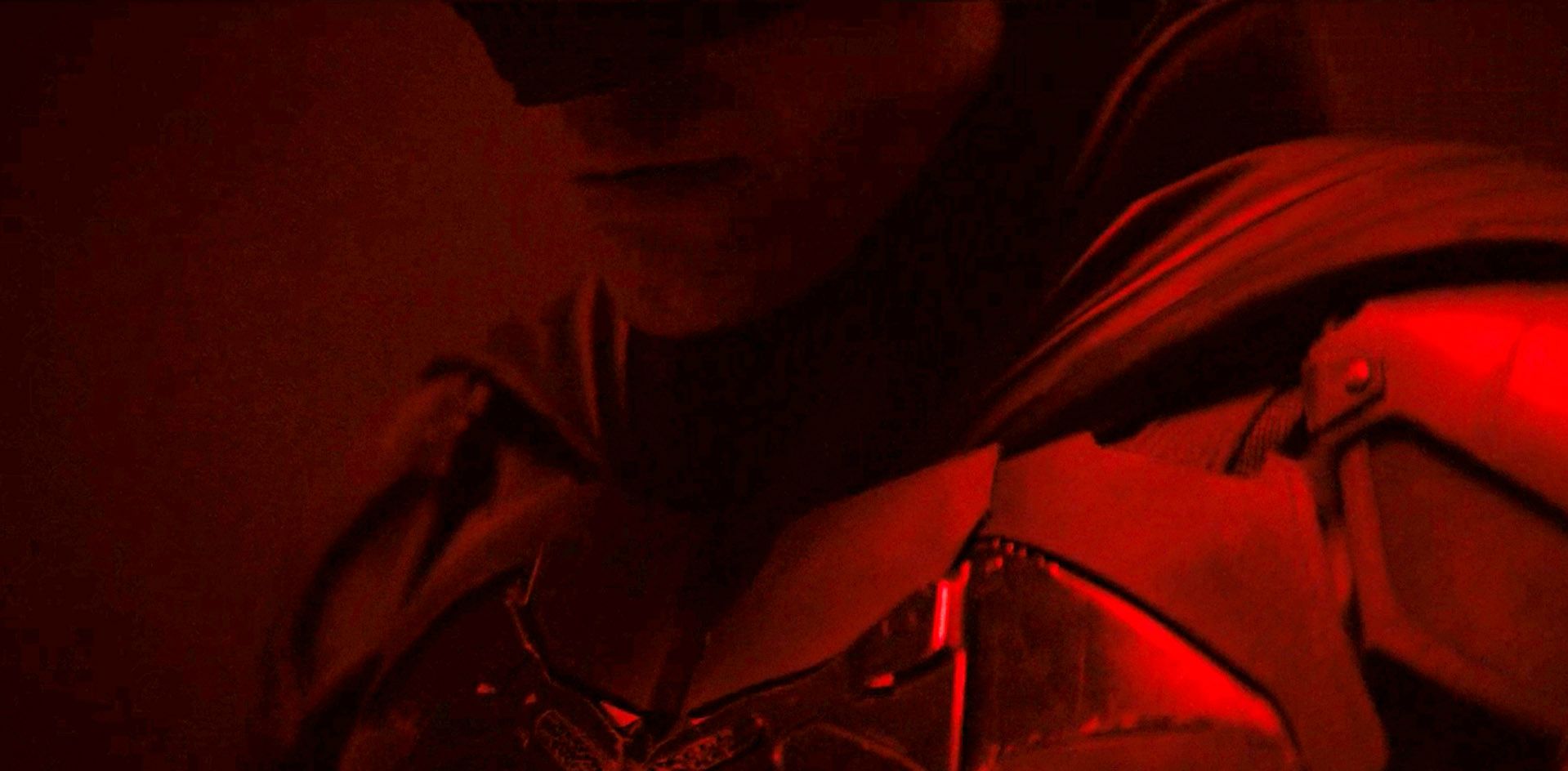 The Batman Suit Breakdown: Every Reveal About Robert Pattinson's Costume