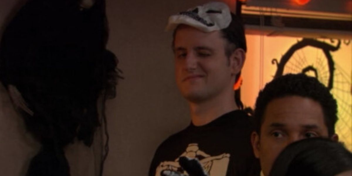 The Office: 10 Times Gabe Was The Weirdest Person At Dunder Mifflin