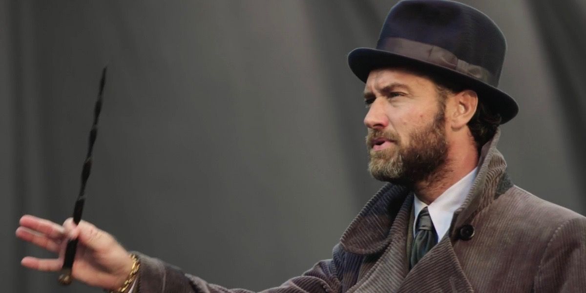 Harry Potter: Dumbledore's Best Outfits in the Franchise