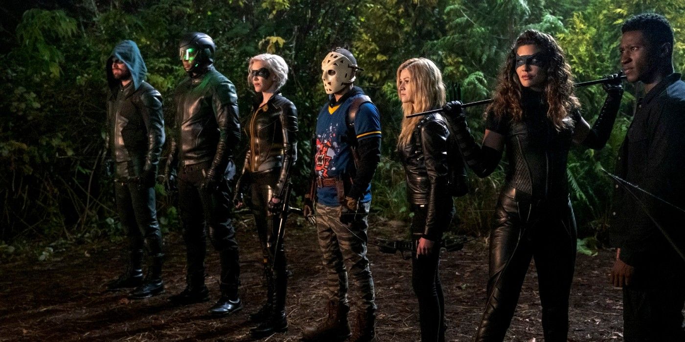 Arrowverse: 10 TV Shows Fans Should Binge To Catch Up With DC TV