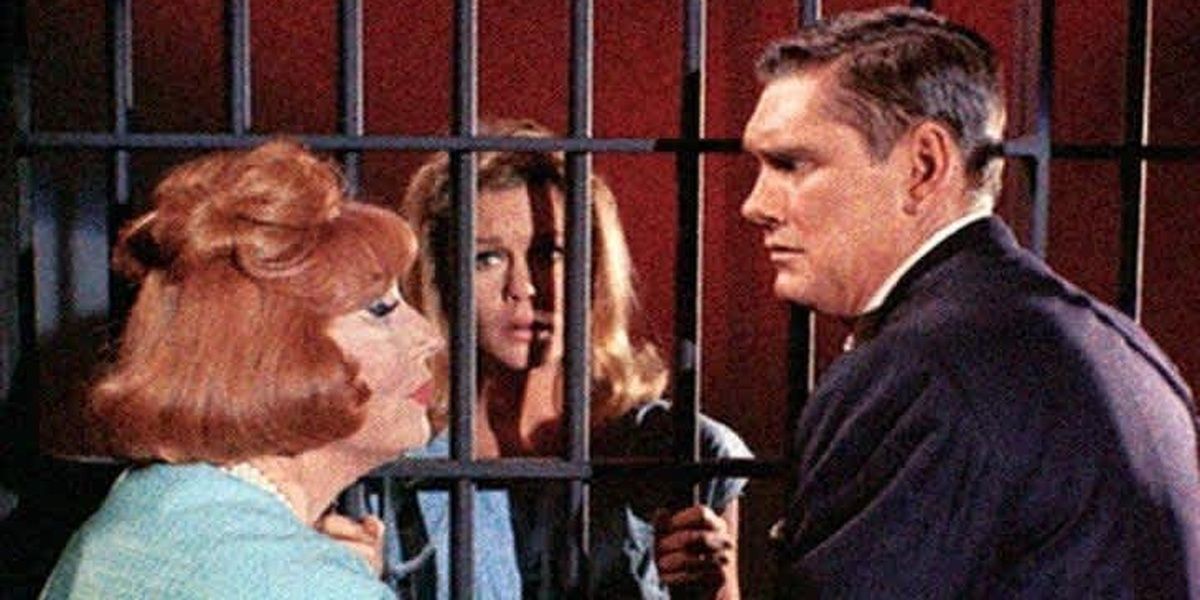 Bewitched: The 10 Worst Things Endora Did To Darrin
