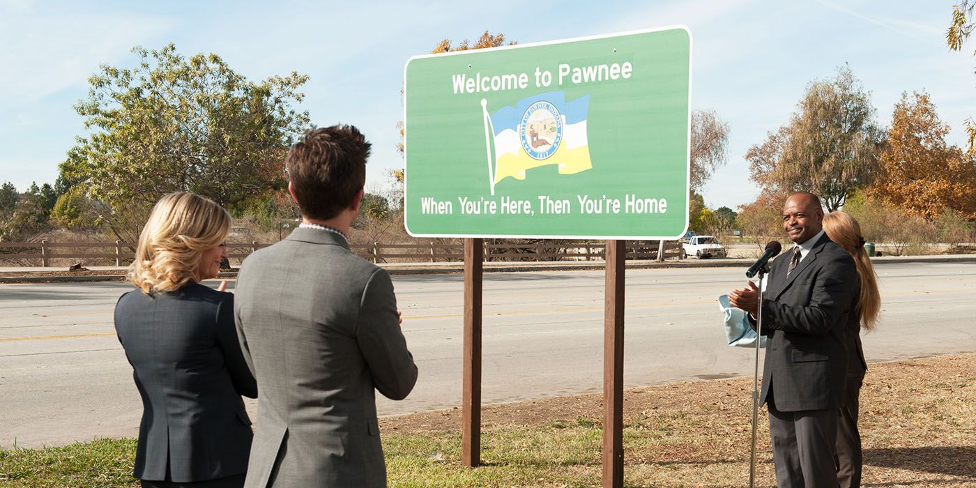 Parks & Rec: Eagleton's Location To Pawnee Explained (& How It Changes)