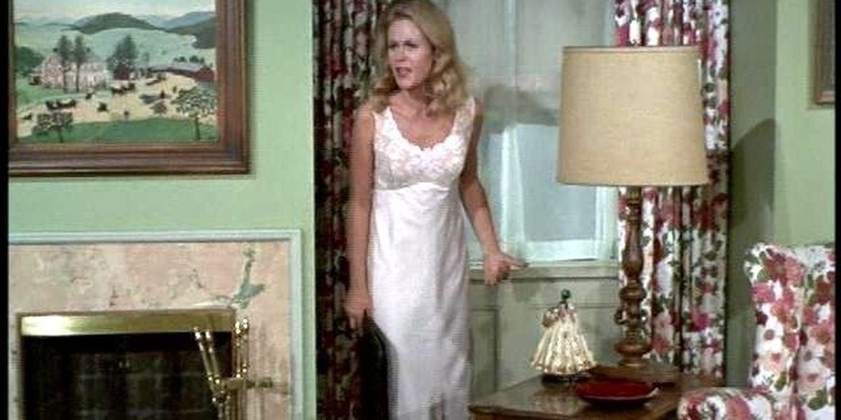 Bewitched: 10 Of Samantha's Best Outfits, Ranked