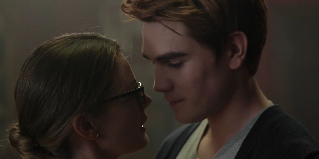 10 Times Archie Made Everything Worse On Riverdale