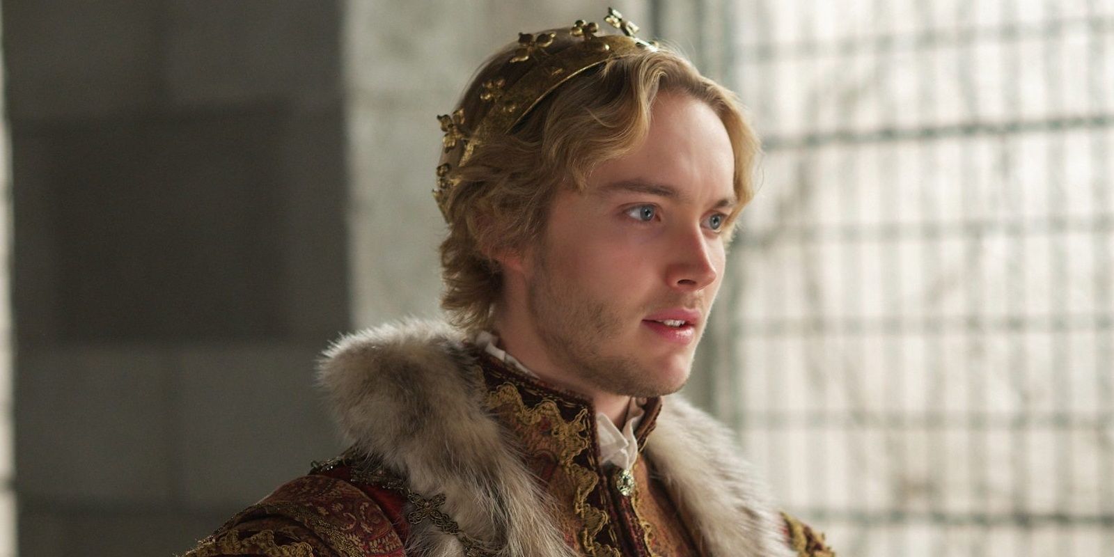 CW's Reign: 5 Characters Who Have Earned Our Respect (& 5 That Haven't)