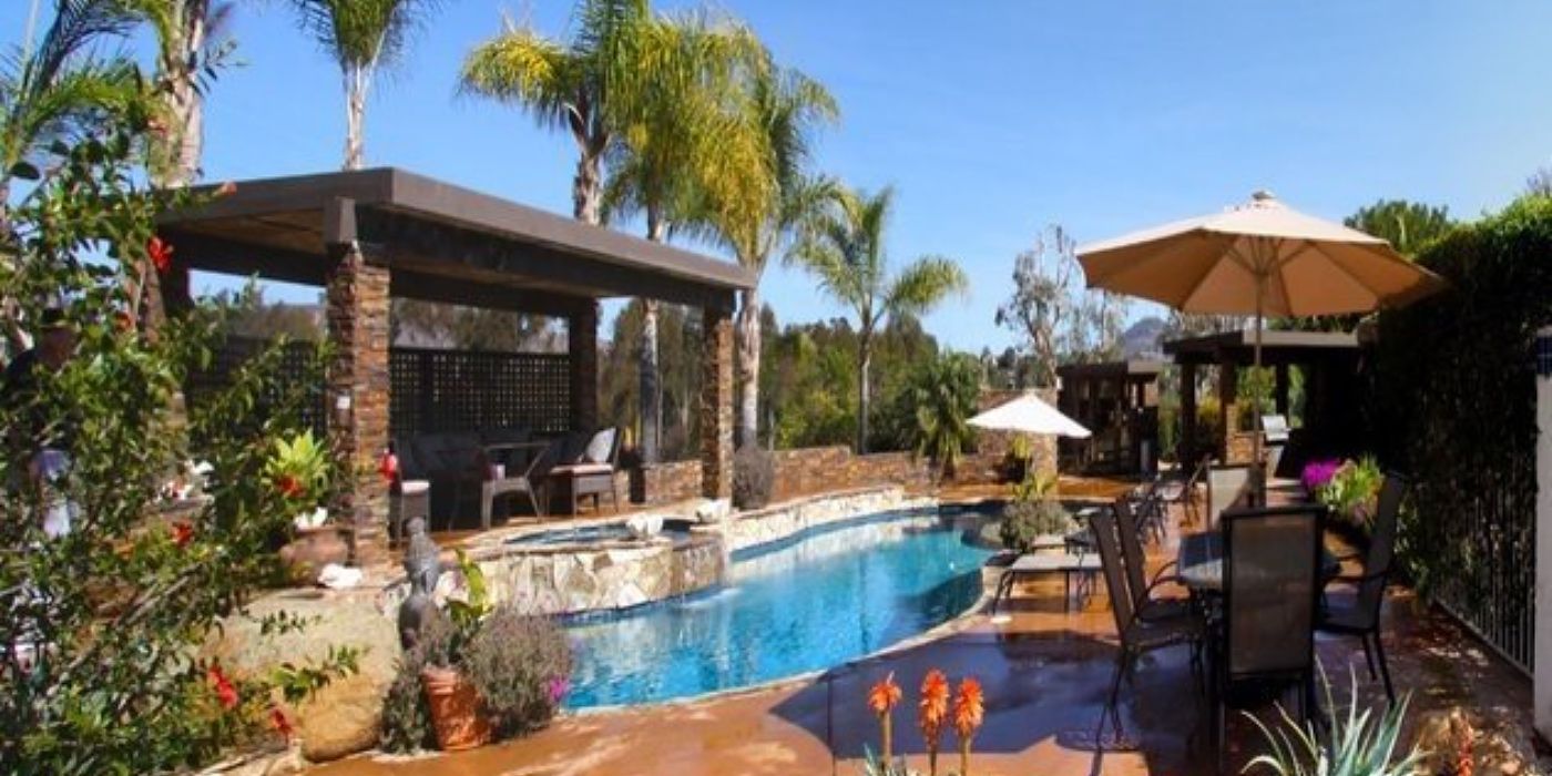 Too Hot To Handle: The Sex Addict Clinics The Cast Should Go To