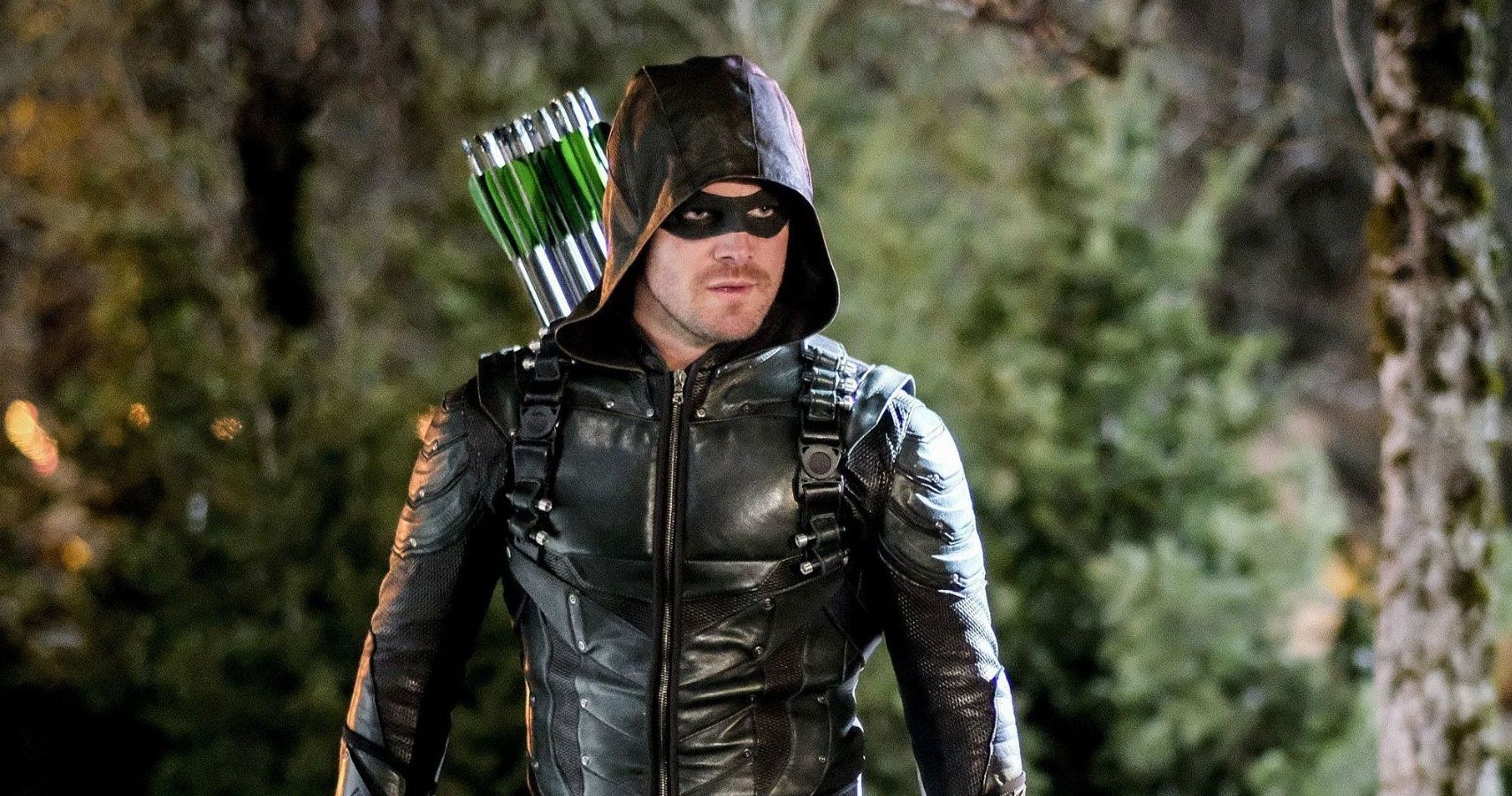 10 Behind The Scenes Facts About Arrow You Never Knew