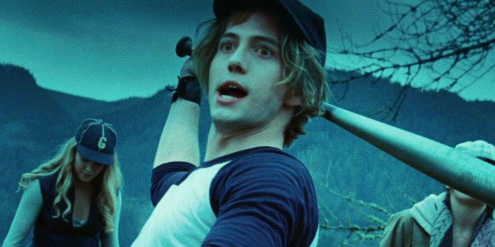 5 Reasons Twilight Is Better Than The Vampire Diaries (& 5 Ways It's Not)