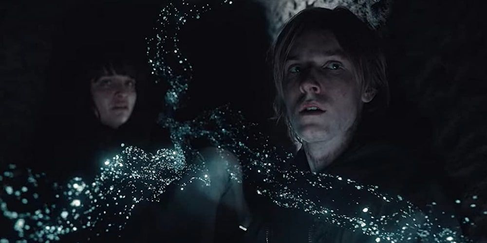 Netflix's Dark: 15 Best Episodes In The Series (According To IMDb)