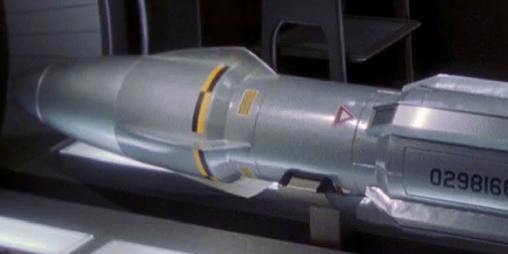 Star Trek: The 10 Worst Weapons Ever Used, Ranked