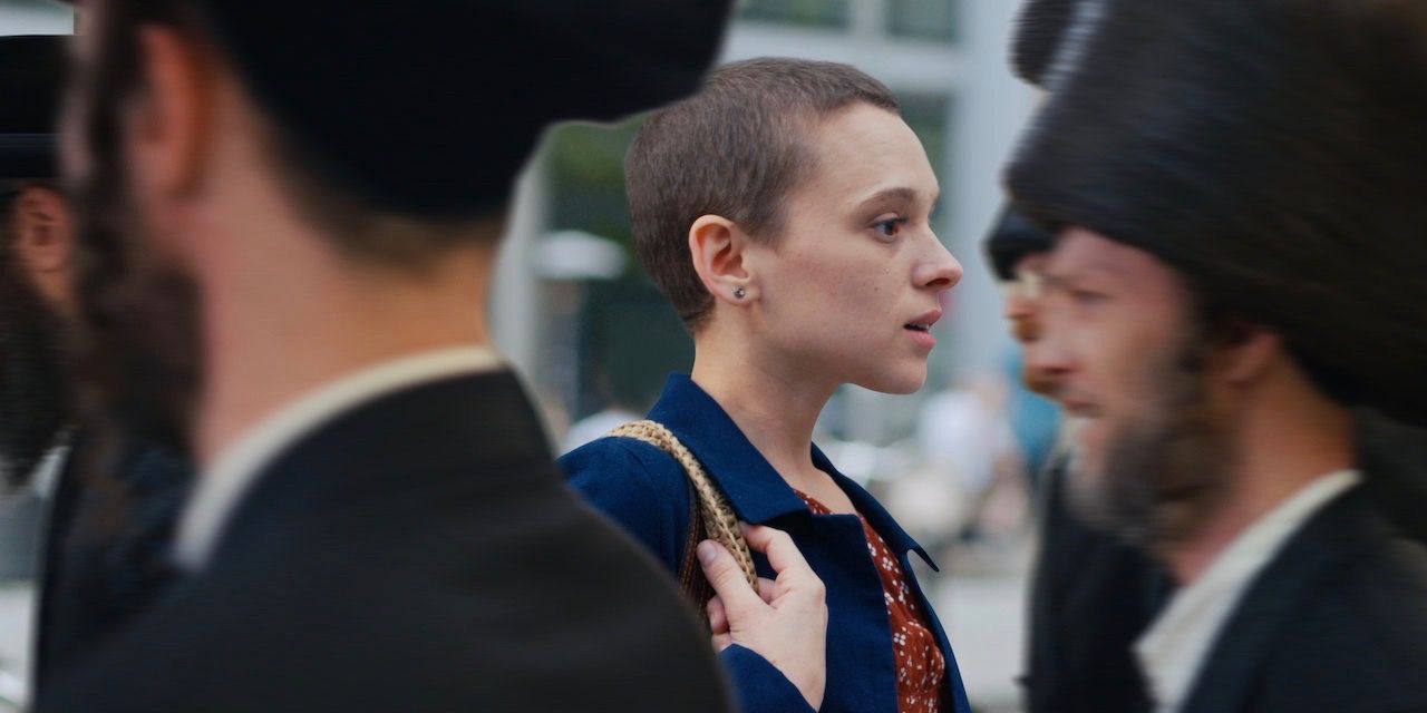 Unorthodox: 5 Most Disturbing Things About The Netflix Series (& 5 Most Uplifting)